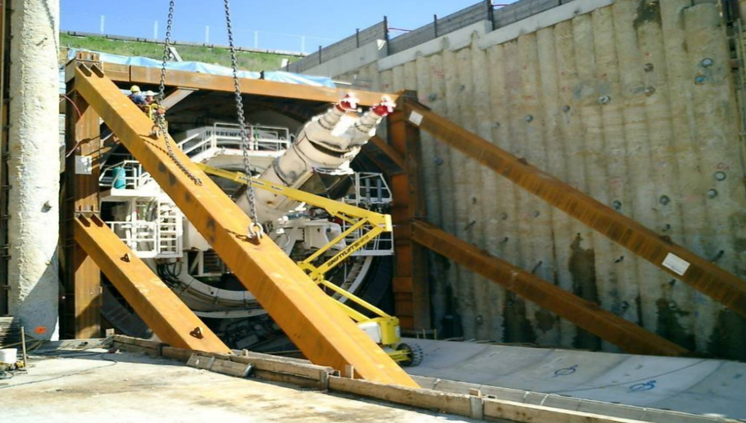 THRUST FRAME - FrsTunnel